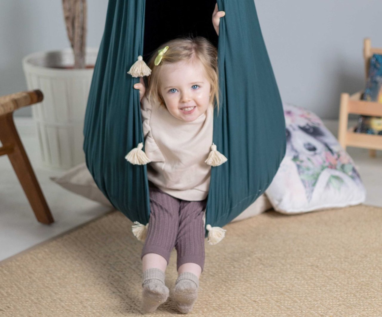 Huśtawka kokon – pomysły na jej aranżację w domu